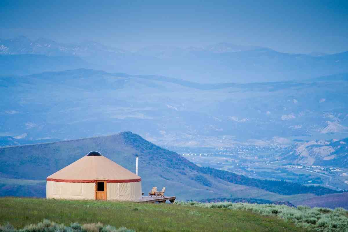 Can You Stay in a Yurt in Winter? | Yurt-living in Cold Climates ...