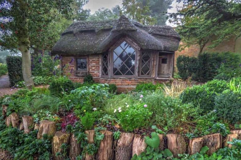 What Is The Difference Between A Camp, A Cabin, And A Cottage ...