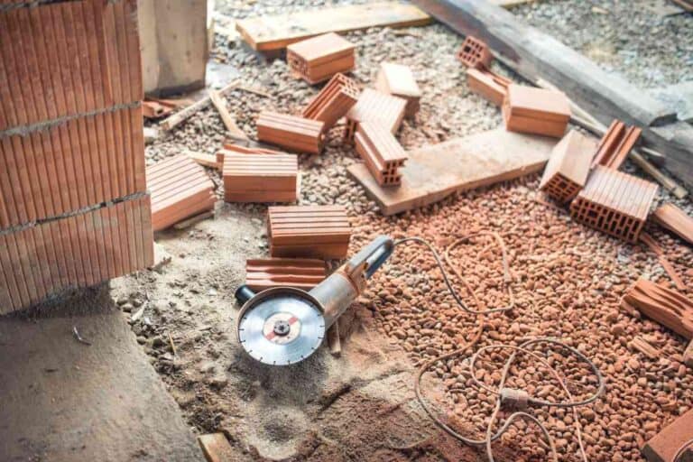 4 Steps To Safely And Quickly Cut Firebricks - Freedom Residence