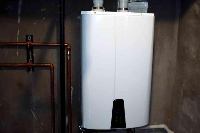 Cabin Water Systems: A Comprehensive Guide - Freedom Residence